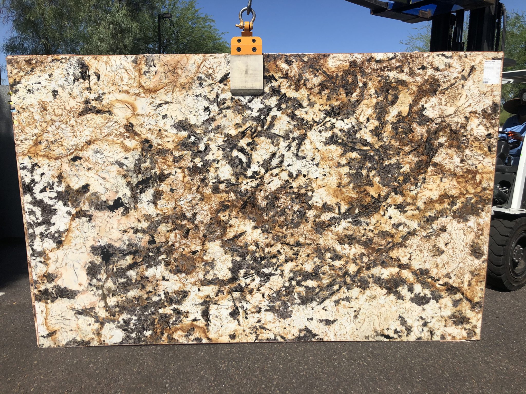 Splendour Gold - SCS Tile